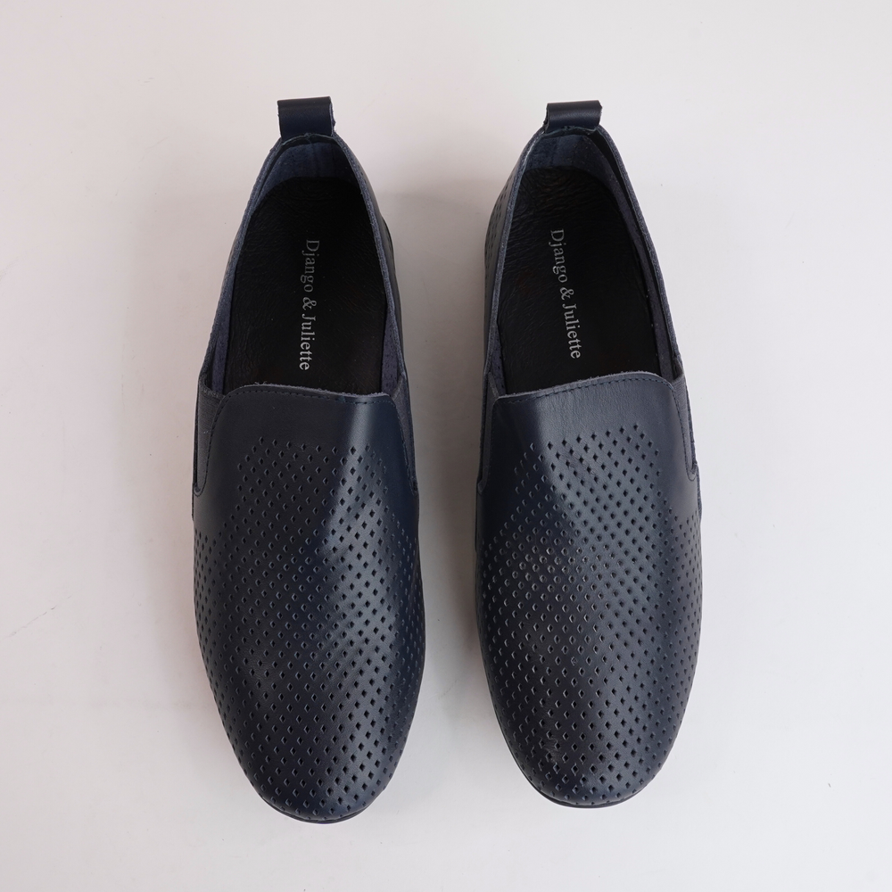 Bescara Navy Leather Flats by Django & Juliette – Shouz